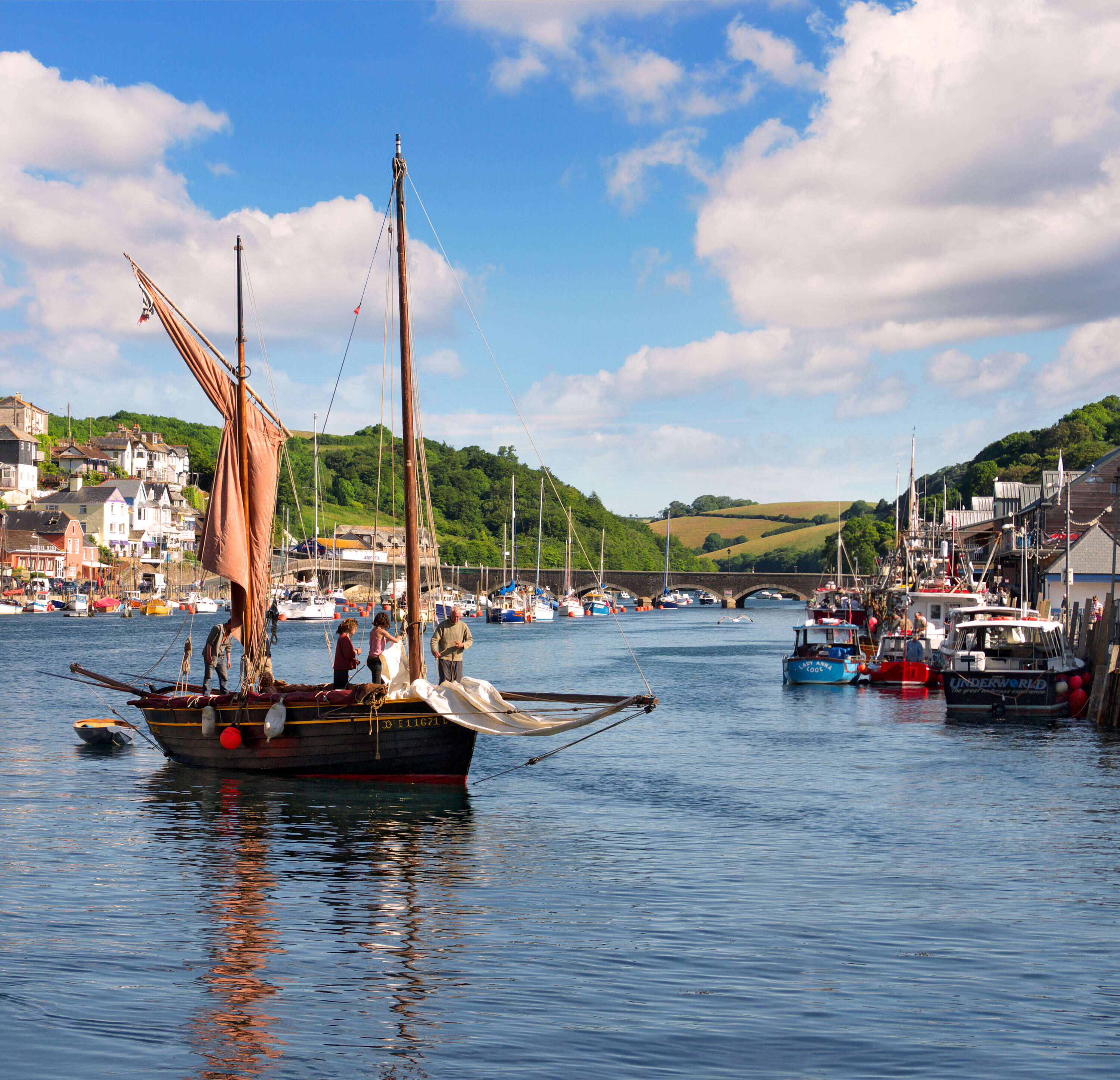Looe | Philgrafic